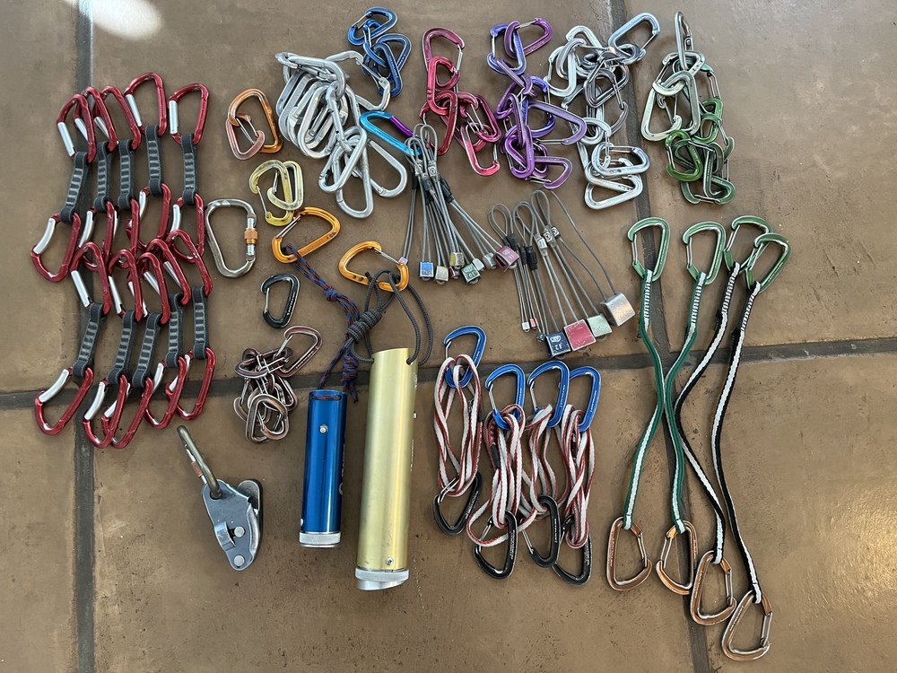 FS: gold and blue big bro, GriGri, 10 mammut sport draws, 8 long draws ...