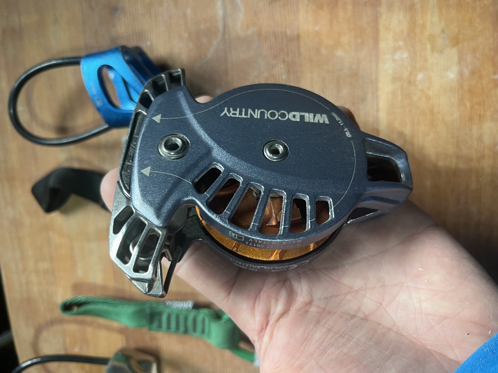 (SOLD) FS: Belay devices and Metolius Cams