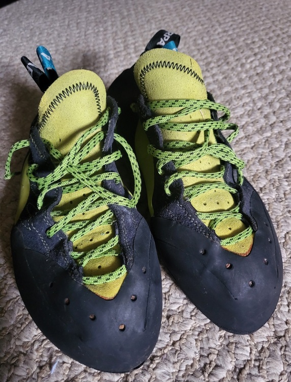 FS BD/DMM cams, petzl harness, Trango draws, Scarpa shoes