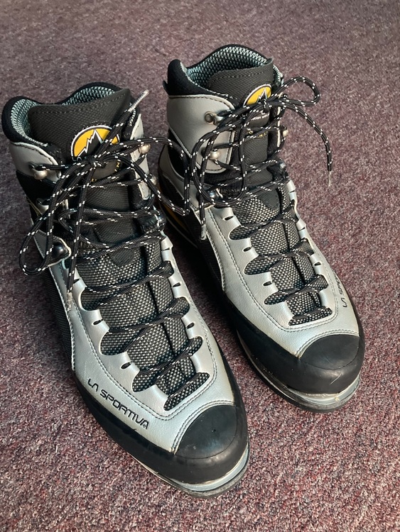 FOR SALE: Size 44.5 Sportiva Trango Extreme and Mammut Gore Tex Jacket