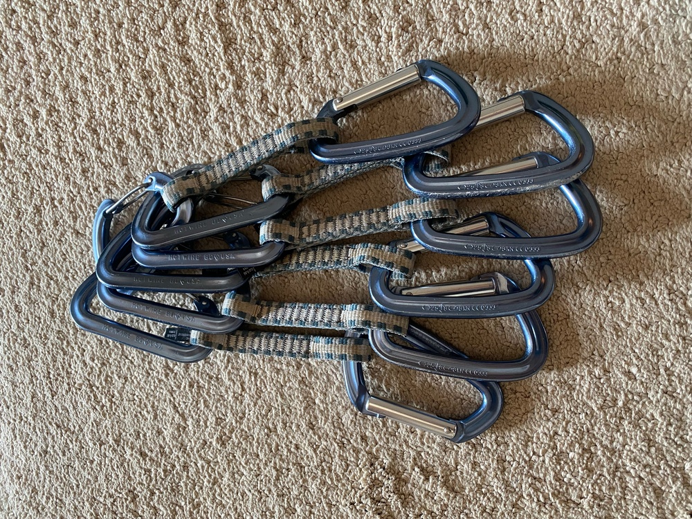 Aid package (ladders, ascenders, lockers), OG Mythos (38.5 mens, & 39.0 ...