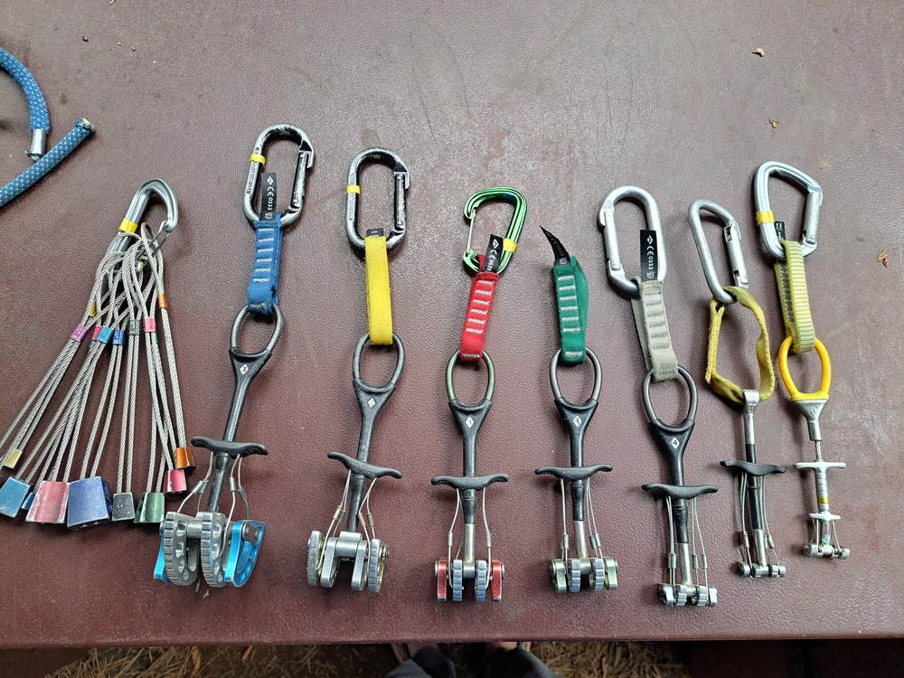 FS: Metolius Ultralight Curve Nuts & old gen .2 C4