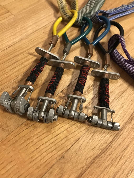 FS: Set of C3s, Neutrinos, Gibbon JibLine, 3.5 & 4.5 Camalots, new C4s ...