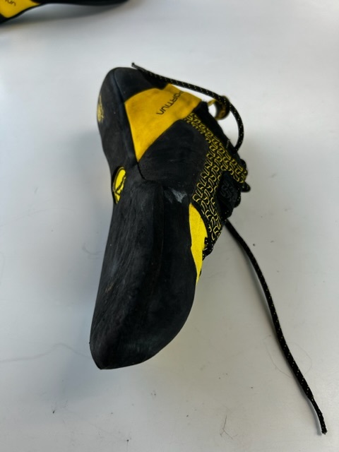 FS: Katakis (43.5) and Katanas (42, 43.5), Mammut Nordwand 6000 (46)