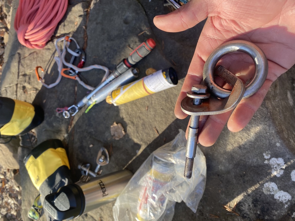 Plated steel bolts: Corrosion on the embedded portion of the bolt