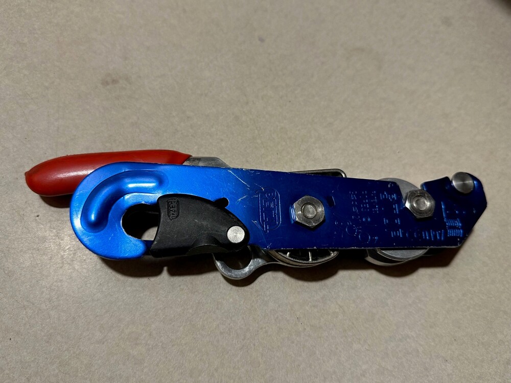 FS: Elderid Eddy, Kong Back-Up, Petzl GriGri I, Petzl Stop, Petzl Wall ...