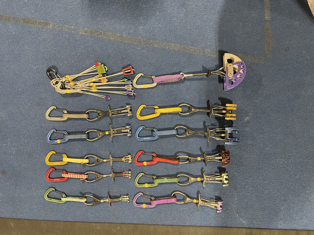 BD C4/Z4 Cams + Runners / Slings / Carabiners + Stopper Set