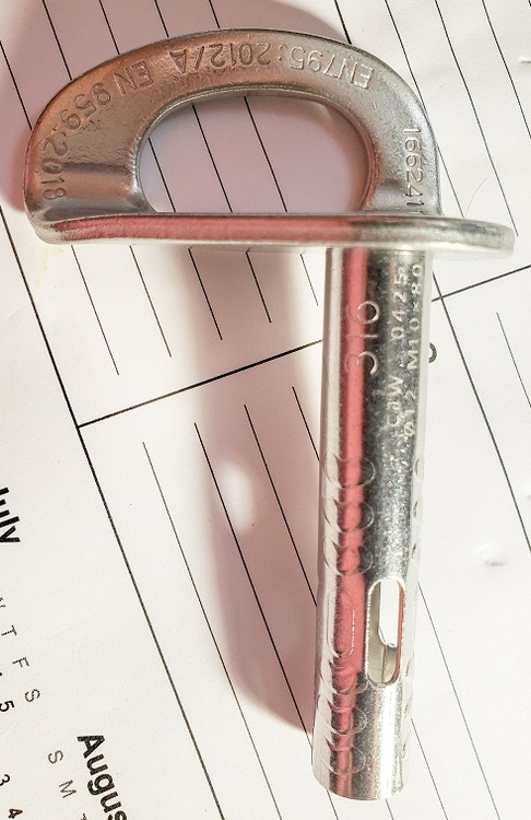 HowNot2 12mm sleeve bolts