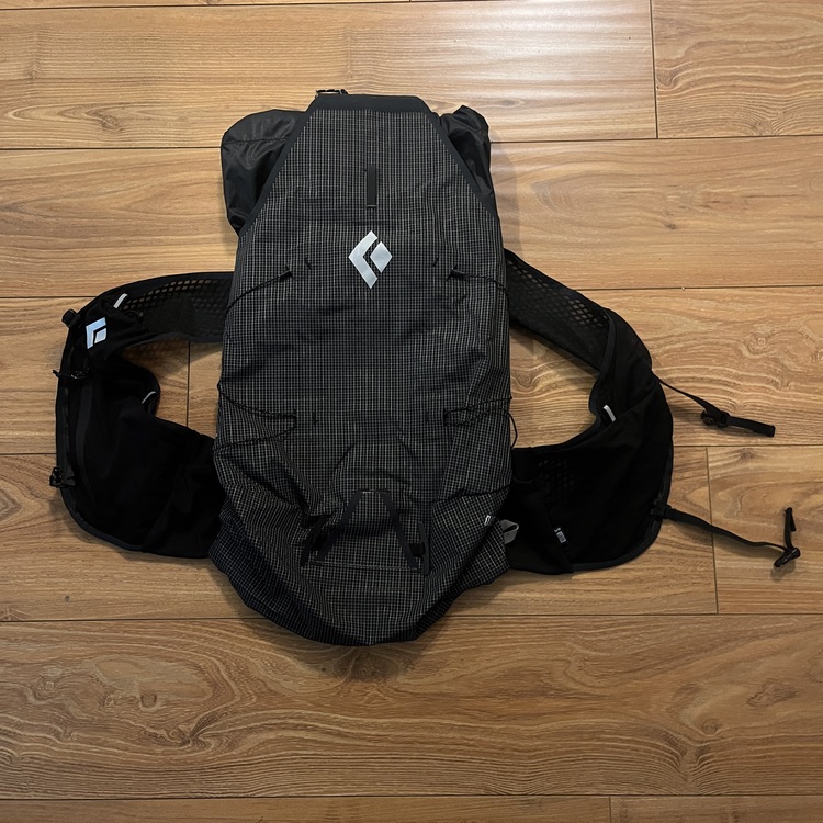 BD Distance 15 Pack/Vest, Patagonia R1 Air Zip Fleece, ZPacks 20d ...