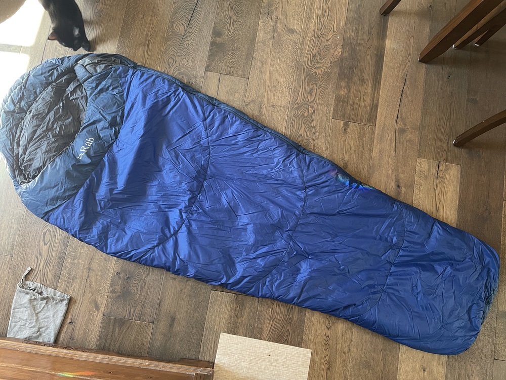 FS: Pata sleeping bag, Rab bag, alplight MM